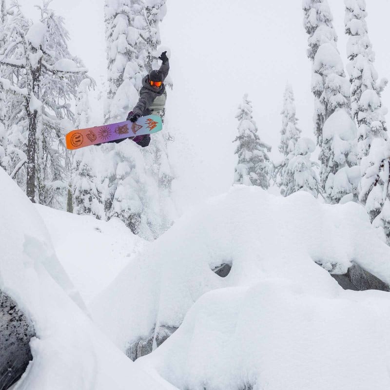 Jones Men’s Tweaker Pro Snowboard 2025 – B-Kuh